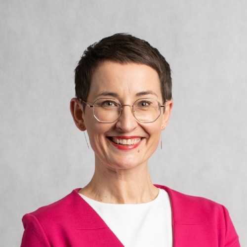 PMO przyszłości - jak technologia zmienia zarządzanie projektami? | PwC